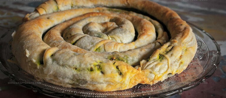 26 Popular Greek Snacks: Tasty Mediterranean Bites to Discover - Craft ...